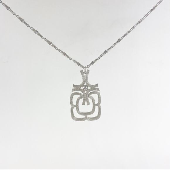 Avon | Jewelry | Vintage Avon Silver Tone Necklace | Poshmark